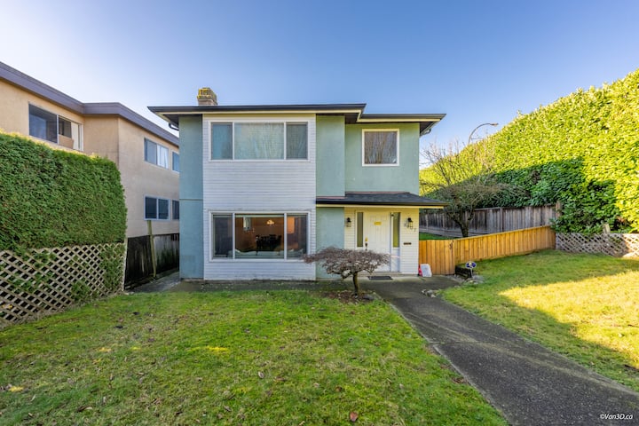 Entire Vancouver Home - Quiet & Central - Vancouver