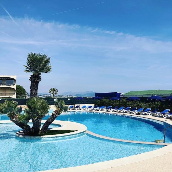 Spacieux Appartement Familial Avec Jardin Privatif - Cagnes-sur-Mer