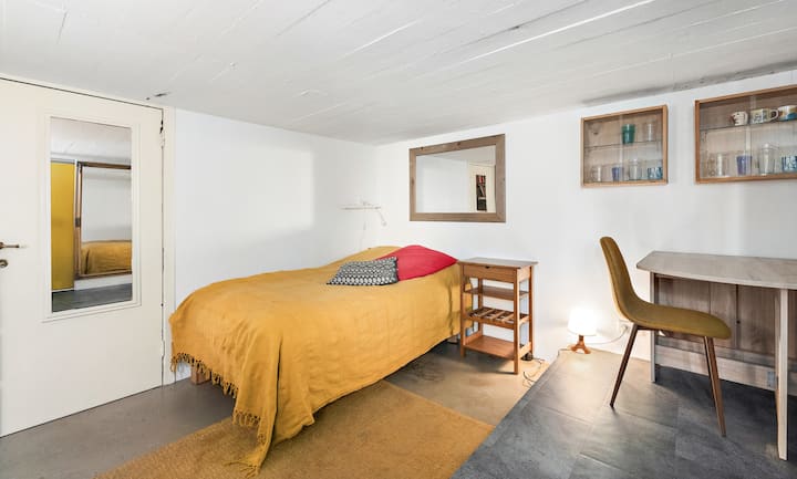 The Library Corner - Rejkiawik