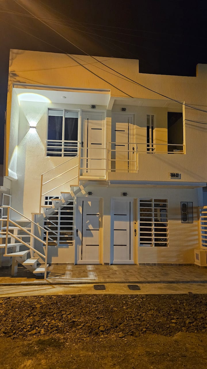 Apartamento Cómodo, Fresco Y Confortable - Roldanillo