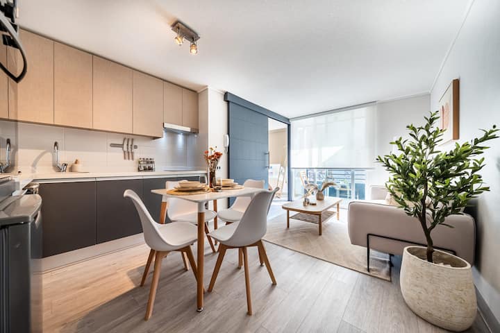 Piscina, Metro, Ubicación Privilegiada, Equipado. - Chile