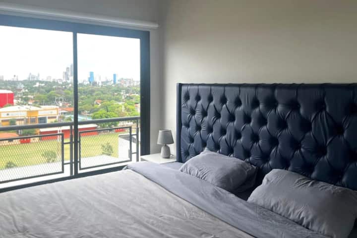 Skyline Sport 610: Kingsizebett, Pool & Top-lage! - Asunción