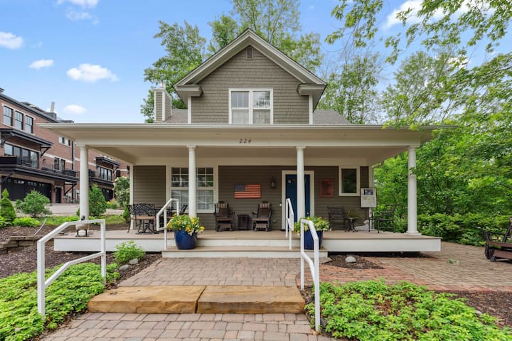 Historical/rustic Home - 300 Yards For Lake Mtka - Wayzata, MN