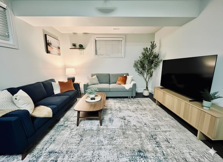 Bright 2br/2ba Suite | Private Entry & Laundry - Fort McMurray