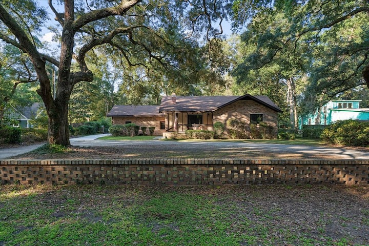Relax Under The Shade Of A Live Oak! - Beaufort, SC