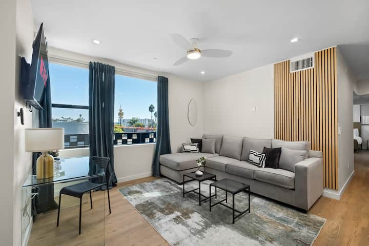 New! Near Beach & Airport | King Bed + Ev Charger - SeaWorld San Diego, San Diego