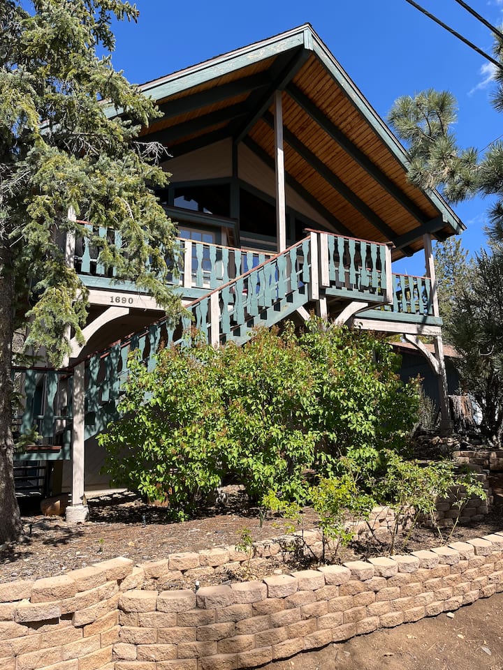 Le Wolf Chalet Salle De Jeux Chiens Acceptés - Big Bear City