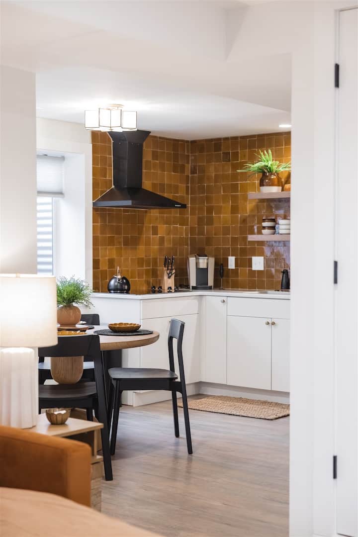 Honey & Hive | Spacious Lower-level Stay W/ Views - Montana