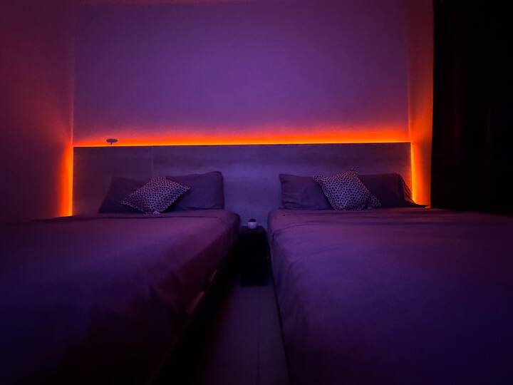 Naxos Jaus By Zyan - Villahermosa, Mexico