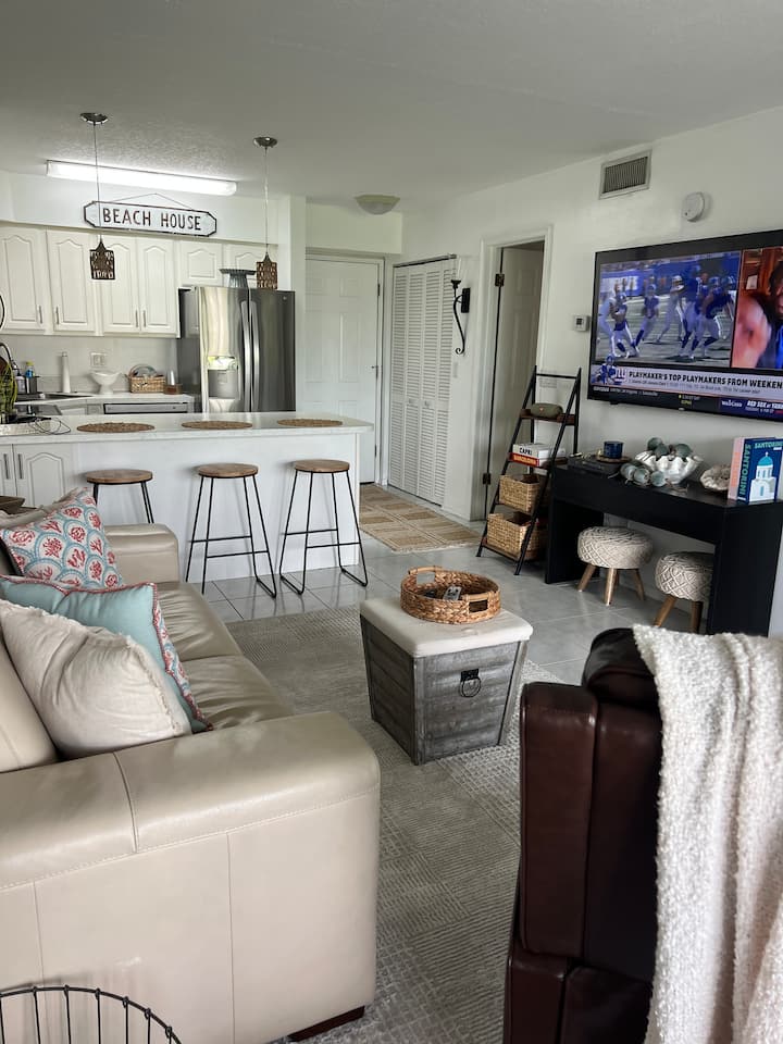 Ocean Village Beach Apartment On The Golf Course - Fort Pierce, FL