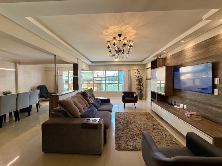 3 Dormitórios - 2 Box - 210m² - Vista Mar! - Capão da Canoa