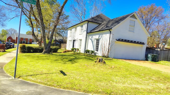 4br Private Pool Luxury Getaway-king Beds - 제르맨타운