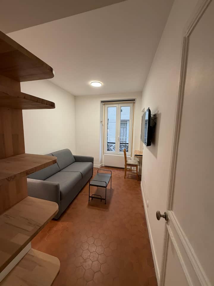 Studette Centrale Paris 10 - Île de la Cité