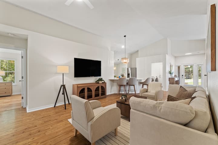 Relaxing Getaway In Daphne – Quiet & Convenient - Daphne, AL