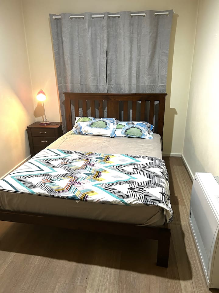 Luxury Private Room In A Guest House - Salisbury