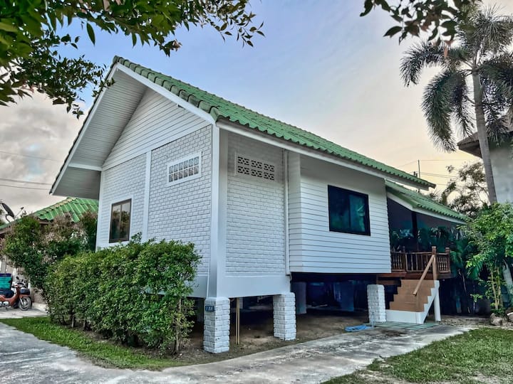 Beach House 50 M From The Sea – Quiet & Central - Ko Pha Ngan