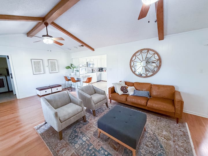 Life Is Good At Kenwood - Abilene, TX