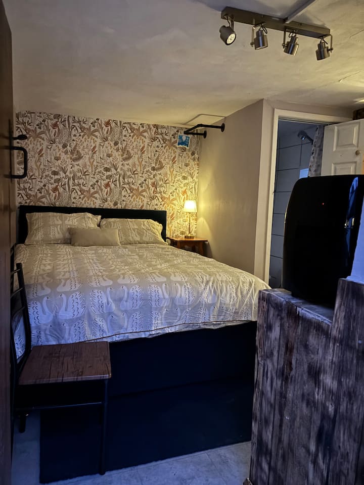 Little Getaway In The Country - Taunton