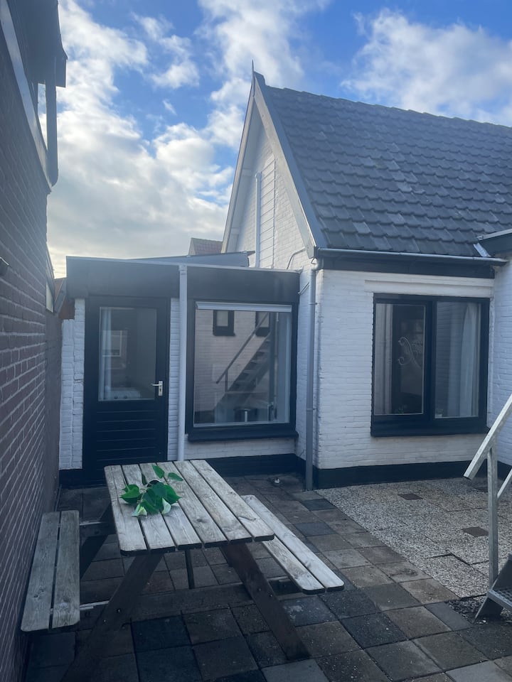 Knusse Woning In Het Centrum Van Uitgeest. - Zaandam