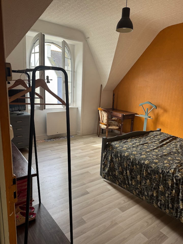 Loue Grande Chambre Vue Mer Lointaine - Plozévet