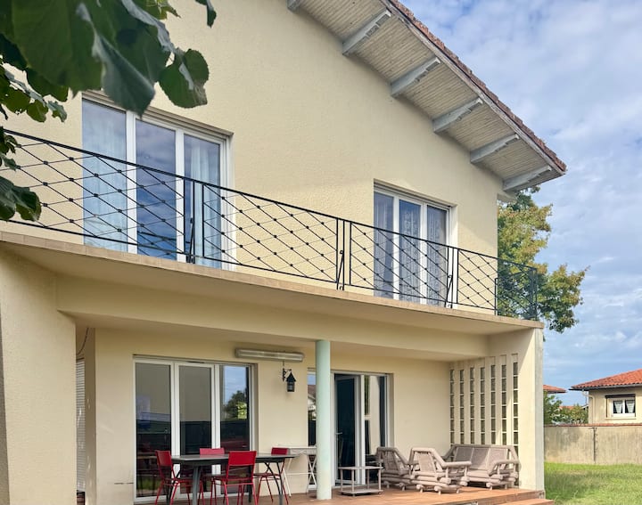 Villa Amistad - Centre - Parking - Jardin - Ibis Budget Mont De Marsan