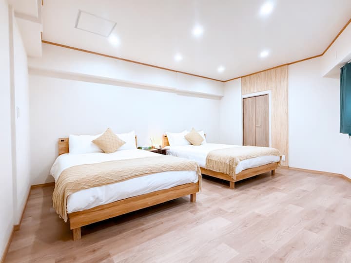 Spacious Bedroom/direct Access To Namba, Umeda - Osaka