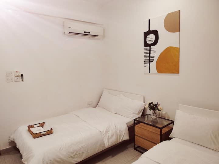 T2 Amazing Cozy 2bhk Apartment 10 Min To Matrah - Muscat