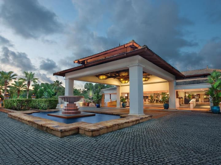 Beachfront Luxury -Marriott Phuket Club Two Bedrom - Takua Thung District