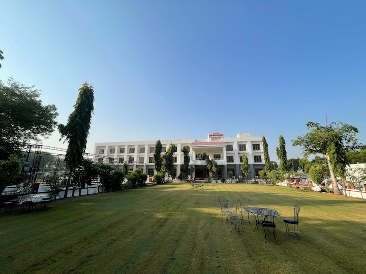 Geetanjali Hotel & Motel - Bharatpur