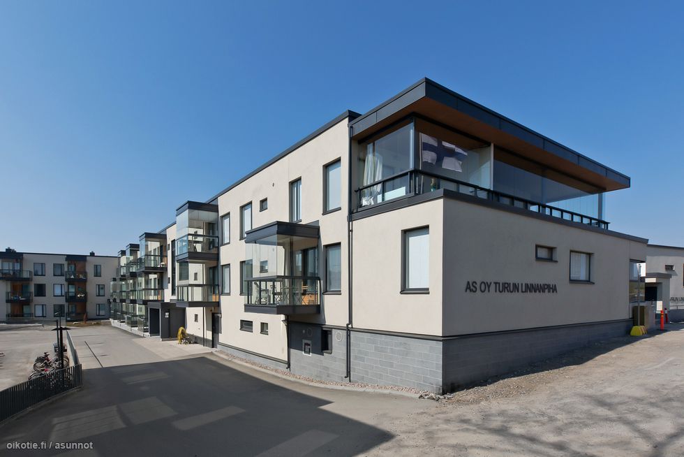 Charmantes Studio auf einem Hügel in der Nähe des Flusses und des ...