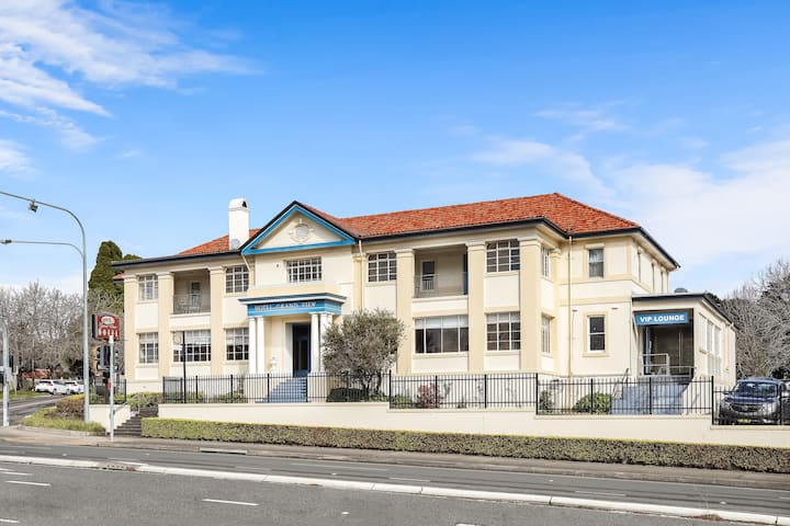 Twin Room (No En Suite) At Grand View Hotel - Wentworth Falls