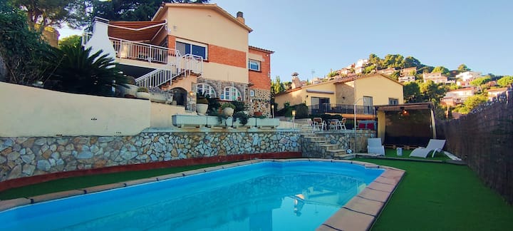 T110- Casa Con Piscina Privada Y Vistas Al Mar - Tordera