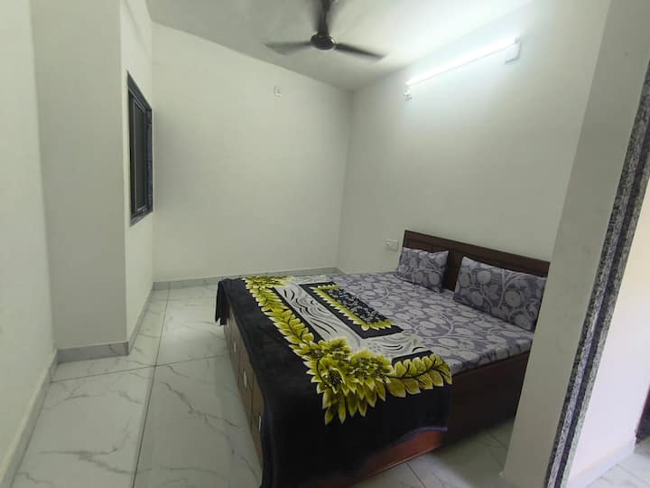 Little And Sweet Place To Stay Peaceful - Dwarka