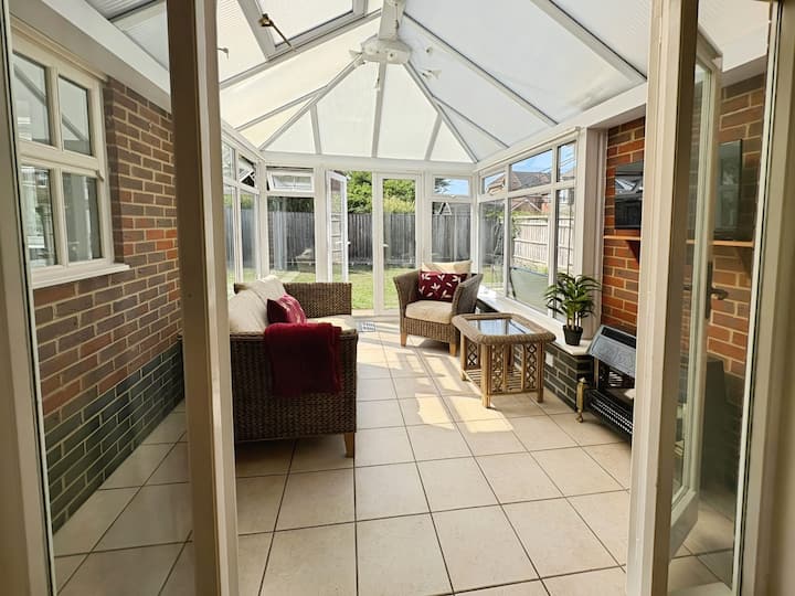 Contractor Friendly House - Sleeps Upto 8 - Oxfordshire