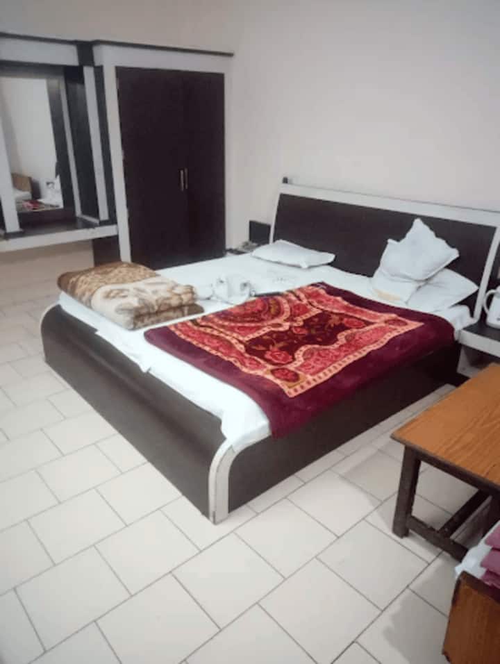 Hotel Aditya Palace - Kanpur