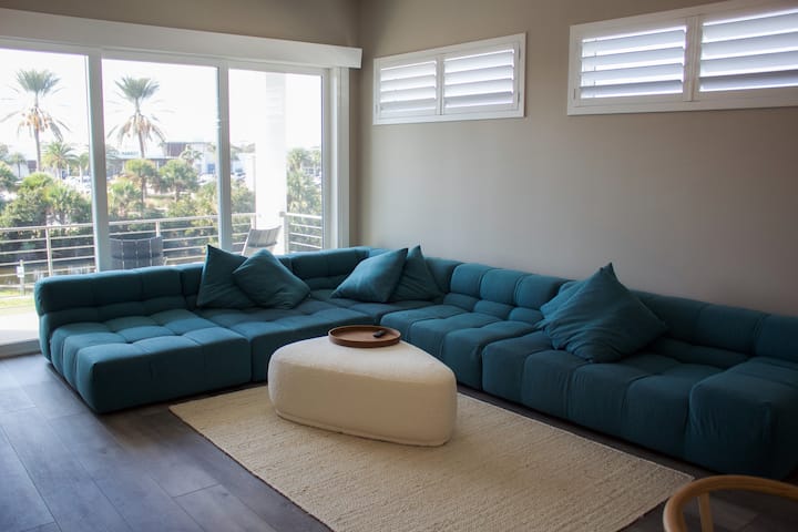 Chic Home In Jacksonville Beach, European Flare - Jacksonville Beach, FL