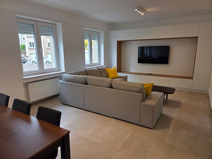 2025 Renovated 2br Flat With Garage In Lux-belair - Luxembourg City