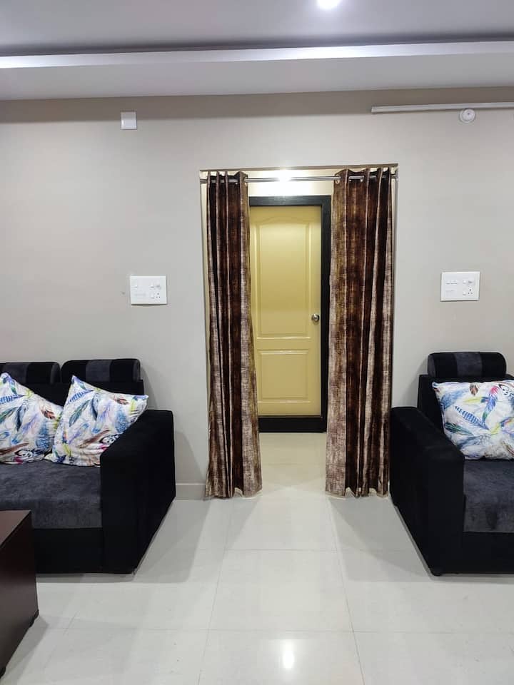 Rahul's 2bhk Service Apartment - Visakhapatnam