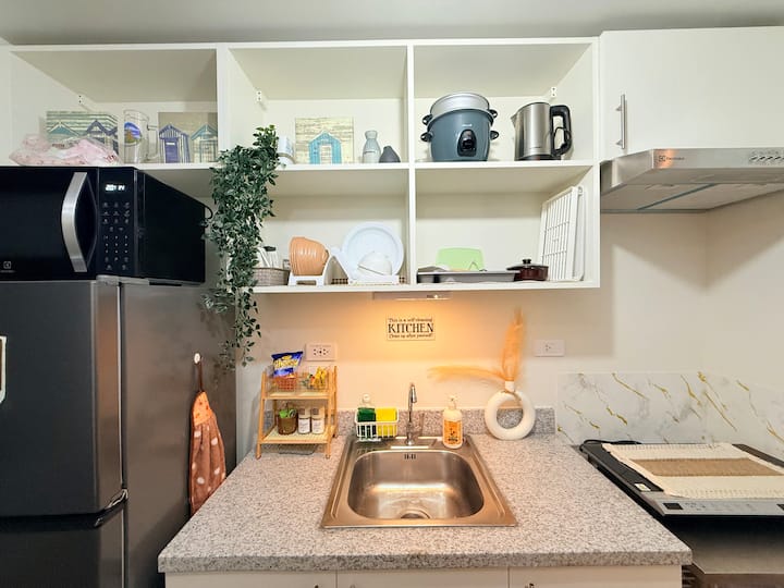 The Nice Nook - Southwoods Staycations - Biñan