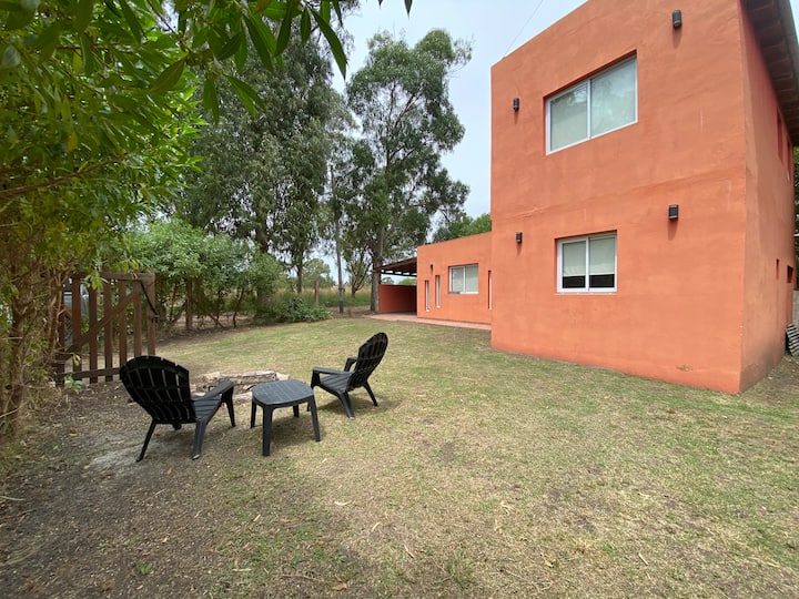Tranquila Casa En El Bosque De Parque Bristol - Argentina