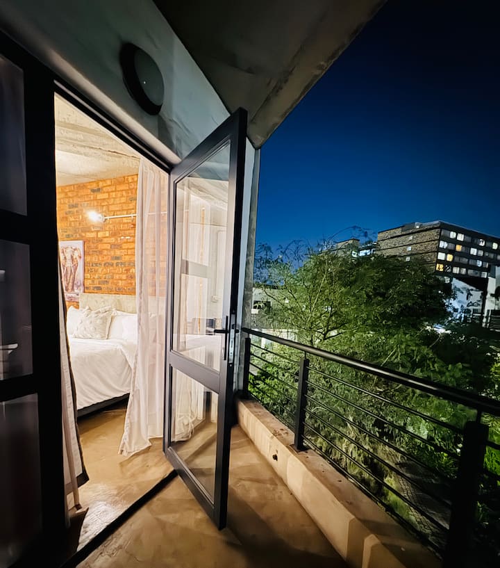 Chill Spot At Maboneng- 24hr Security, Wi-fi, Cozy - Johannesburg