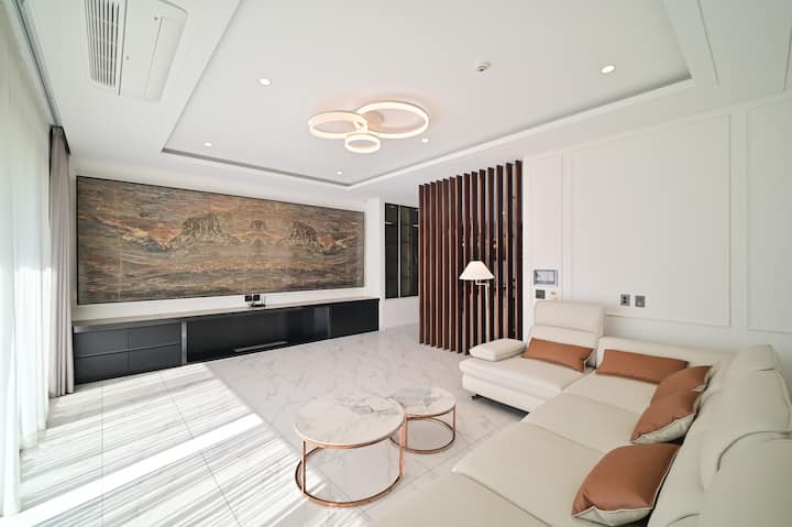 [오픈특가] 제주공항 근처 위치한 럭셔리 대저택 · 공항10분 · 제주시중심부 · 한라산뷰 - Jeju-si