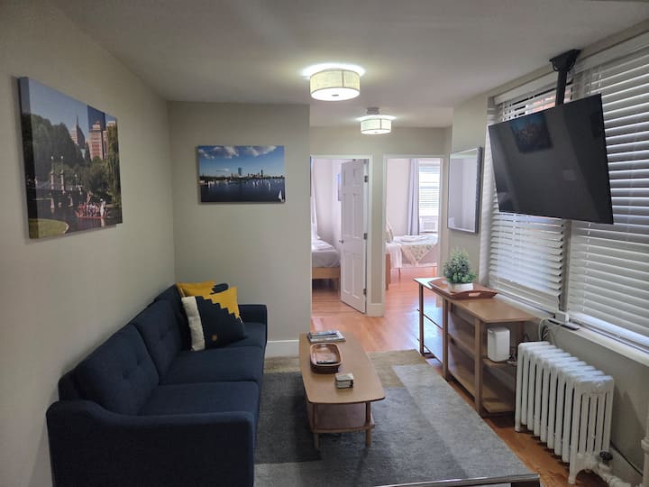 Charming 1st Floor Beacon Hill 2brm/1.5bath - Boston