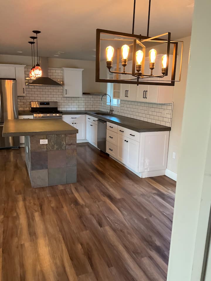 Davis Way Home - Pullman, WA