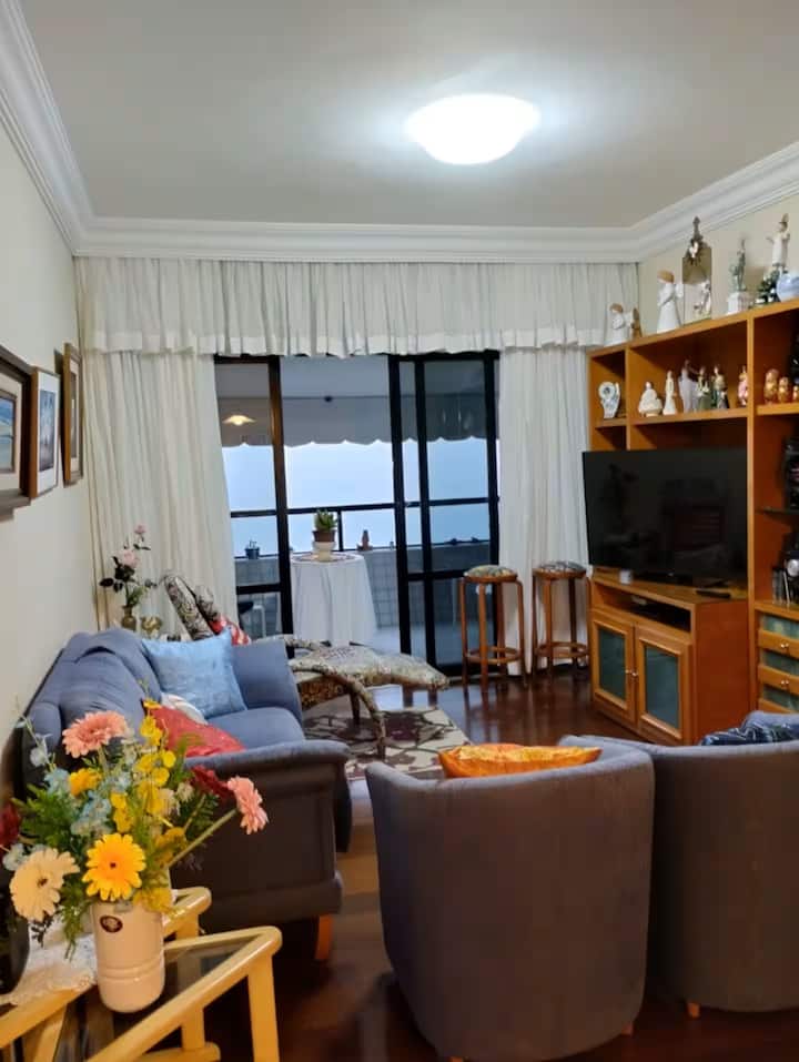 Espaço Inteiro: Apartamento Em Salvador, Brasil - Barra, Brazil