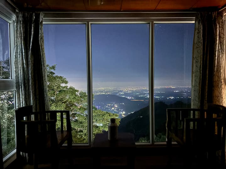 Vivara Cottage | Luxury Stay With Winter Line View - Mussoorie