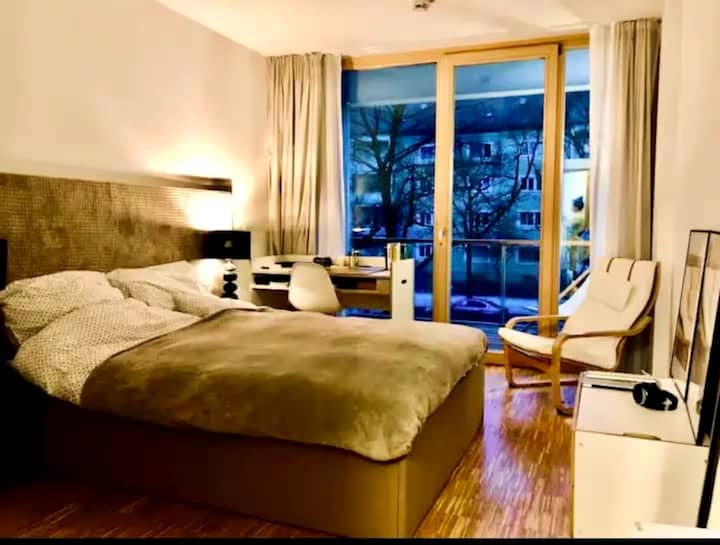 Gemütliches Studio In Bester Lage Münchens - Munich