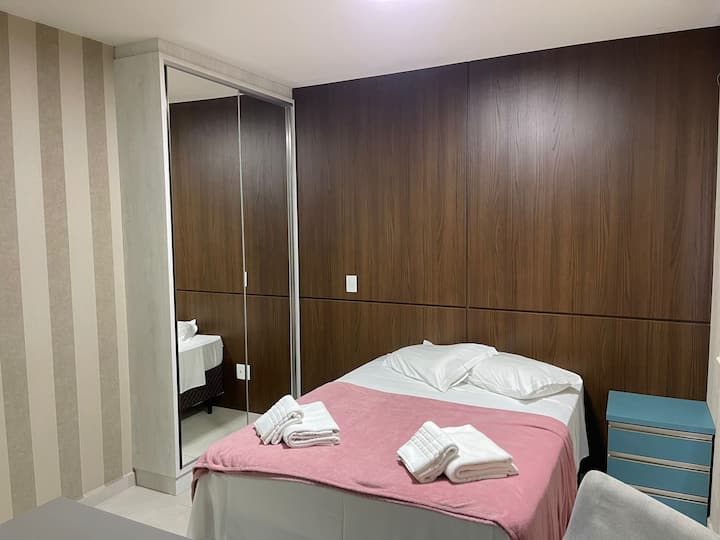 Studio No Centro De Criciúma, Perto Do Estádio. - Criciúma