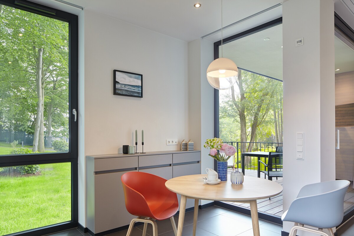 Small Pearl Leaf Rustle - Tiny houses for Rent in Glücksburg, Schleswig ...