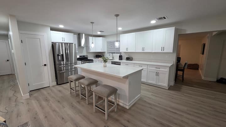 College Stay In Thatcher, Home Next To Eac - Safford, AZ